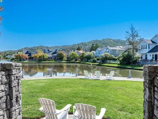 3 Lagoon Ct, San Rafael, CA 94903