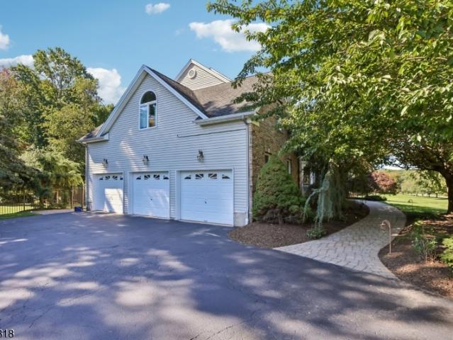 3 Lake Cherokee Dr