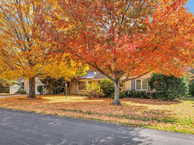 3 Lake Park Road
