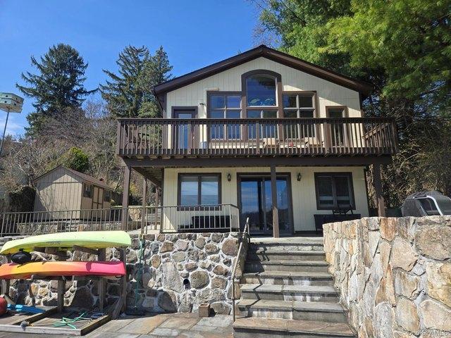 3 Lakeside Rd, Mahopac, NY 10541