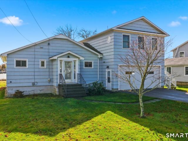 3 Lamberts Ln, Stonington, CT 06378 | MLS #24148