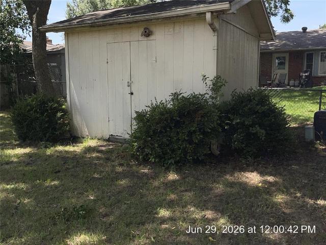 3 Larkens Place