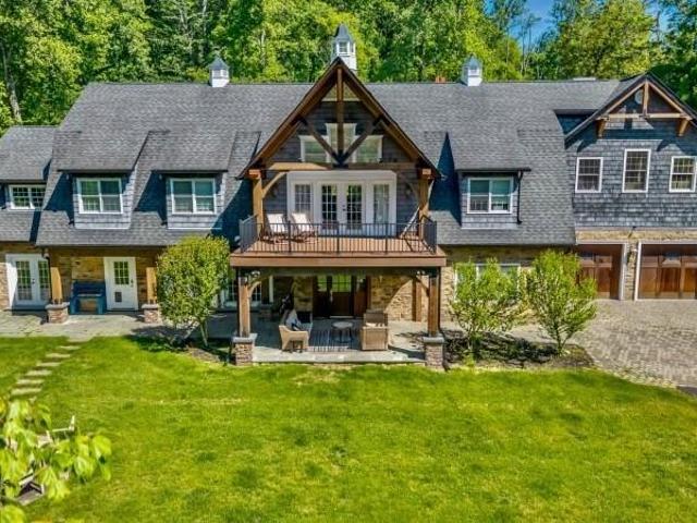 3 Laurel Lane