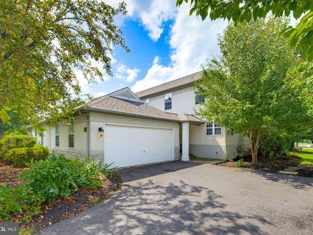 3 Laurelgate Pl, Millersville, PA 17551