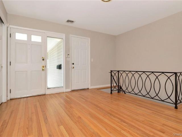 3 Lea Place
