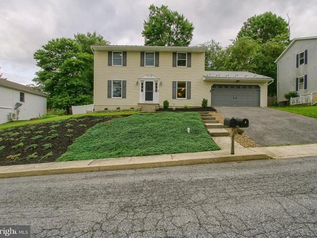 3 Liberty Dr, Mount Holly Springs, PA 17065