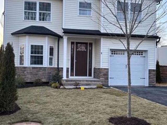 3 Lillian St, Fords, NJ 07095