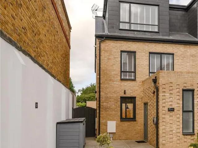 3 Lime Court, 4 Lime Court Lime Grove, London, KT3 3TP, United Kingdom | 4 bed duplex for rent #133647826 | Rentberry