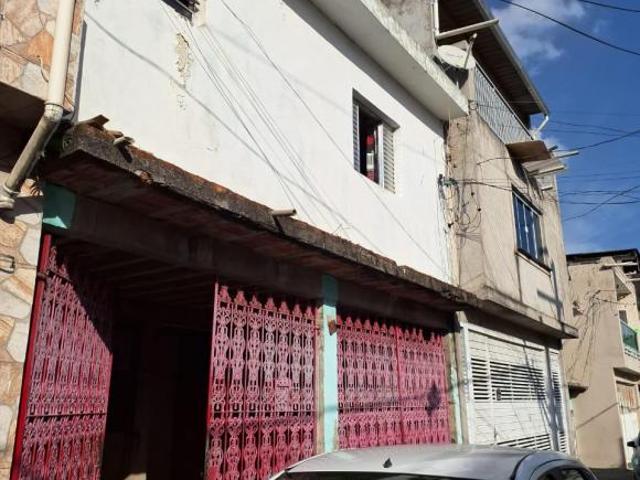 3 lindas casas à venda