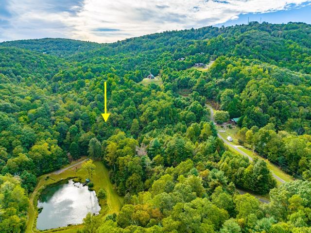 3 Lots Old Pond Trl