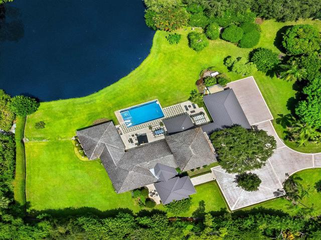3 Peacock Ln, Boynton Beach, FL 33436 | MLS #R11138 | Compass