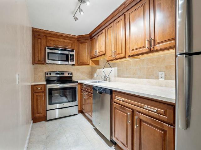 3 Pembroke Drive