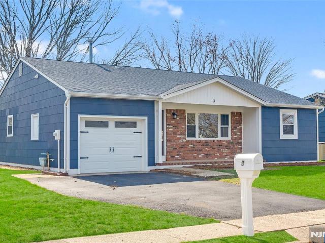 3 Pembroke Ln, Toms River, NJ 08757 | MLS #26010 | Compass
