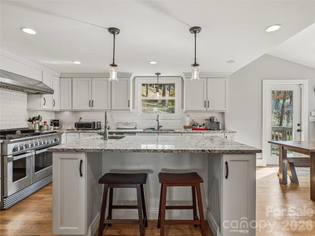 3 Perrion Ave, Weaverville, NC 28787 | MLS #4354 | Compass