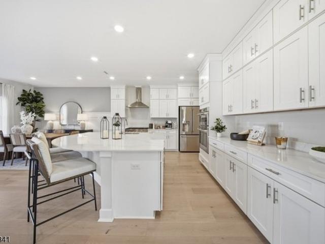 3 Pimlico Pl Unit 5, Oakland, NJ 07436