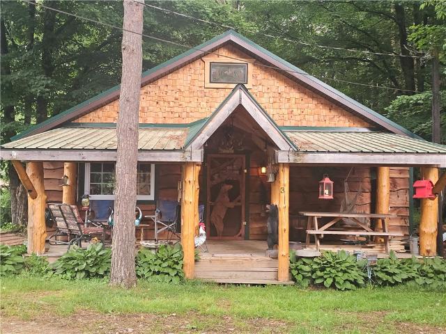 3 Pine Grove Drive