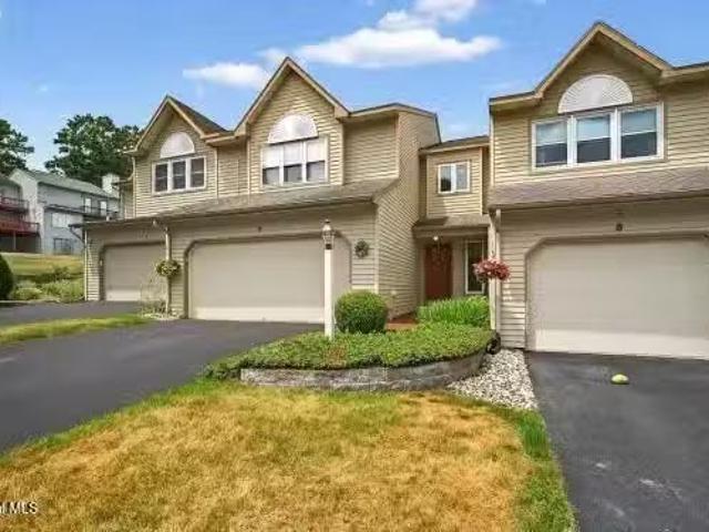 3 Pine Ridge Road, Saratoga Springs, NY 12866