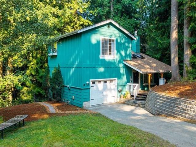 3 Plum Ln, Bellingham, WA 98229