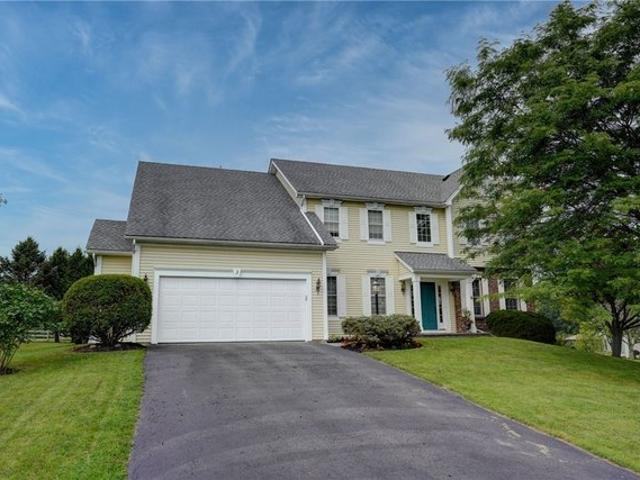3 Post Side Ln, Pittsford, NY 14534