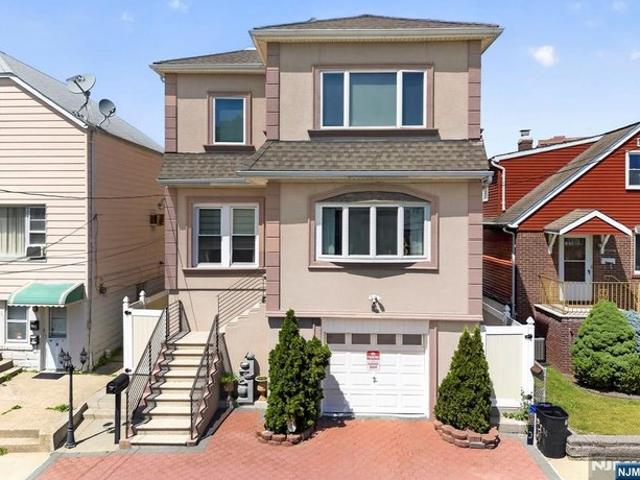 3 Prospect Ave, Cliffside Park, NJ 07010