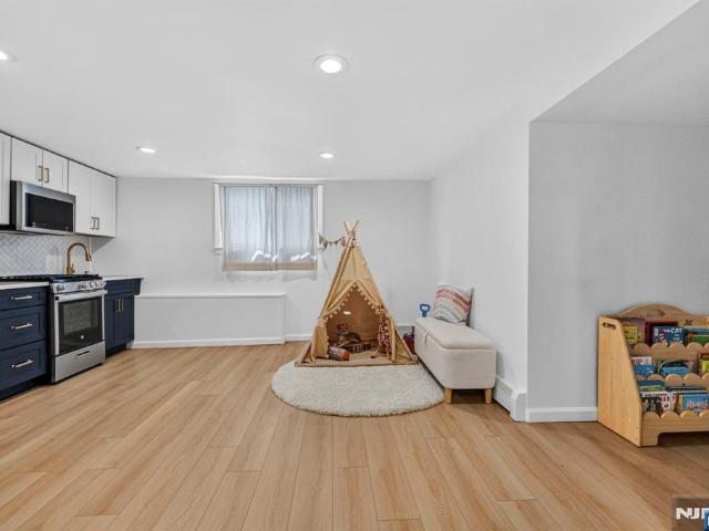 3 Prospect Avenue
