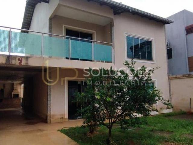 3 Quartos | 4 Banheiros | 2 Vagas | Terreno: 300m² | Condomínio Fechado | R$750.000,00
