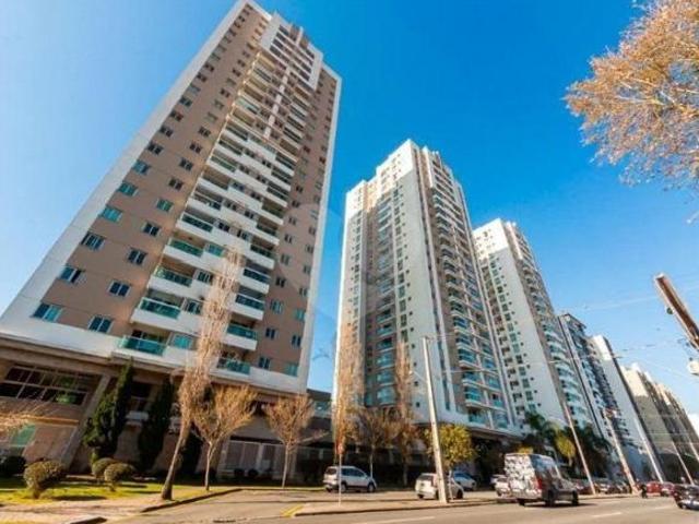 3 quartos com suíte e varanda em condomínio clube