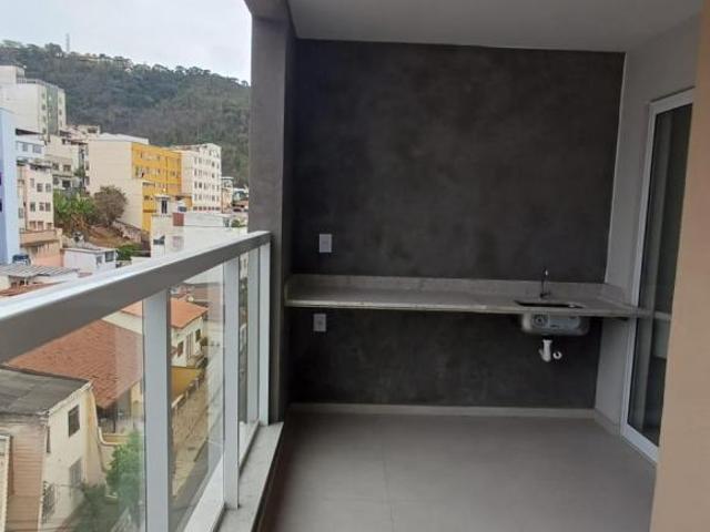3 QUARTOS COM SUITE, ELEVADOR E DUAS VAGAS NO Sta. CATARINA
