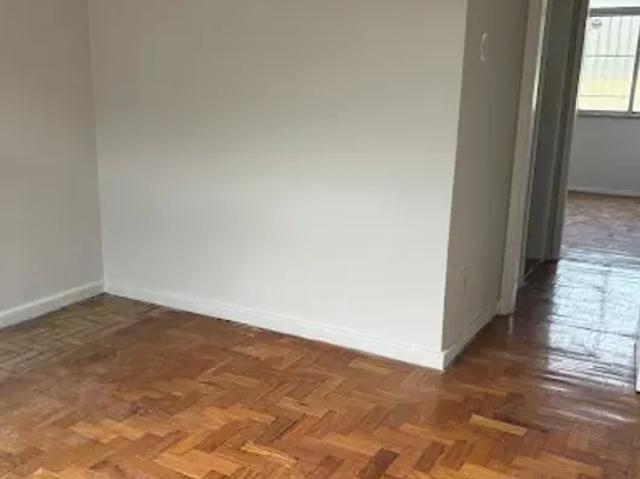 3 quartos de fundos na Alamenda São Boaventura