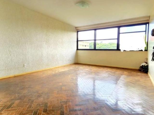 3 QUARTOS MAIS DCE UMA SUITE APTO PARA REFORMAR, NASCENTE VAZADO DE CANTO