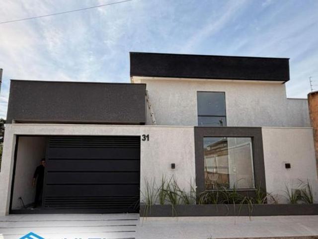 3 Quartos sendo 1 suíte com closet Ótima localização Aceita financiamento