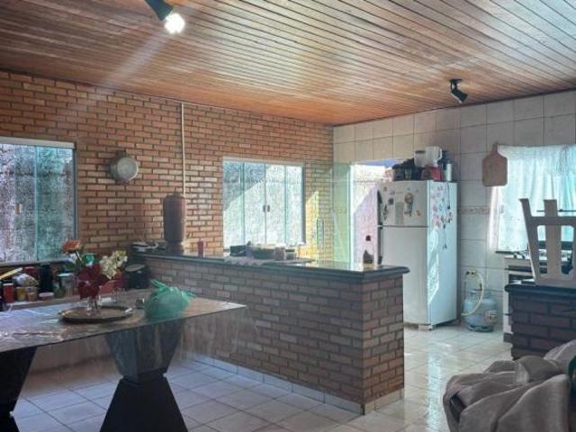 3 QUARTOS, SENDO 1 SUÍTE / SALA DE JANTAR / ESPAÇO PARA CHURRASQUEIRA / GRANDE COLORADO