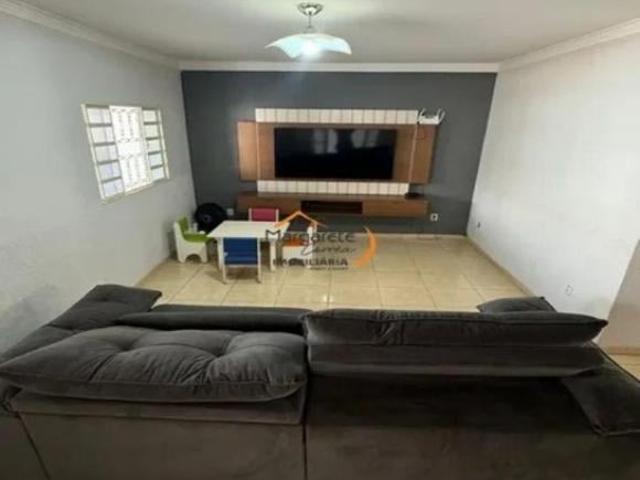 3 QUARTOS, SENDO 1 SUÍTE/SALA DE JANTAR/VARANDA/ÁREA GOUMERT COM CHURRASQUEIRA