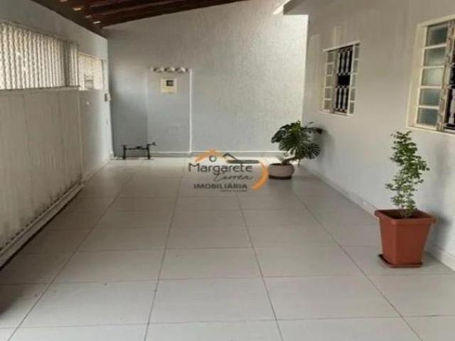 3 QUARTOS, SENDO 1 SUÍTE/SALA DE JANTAR/VARANDA/ÁREA GOUMERT COM CHURRASQUEIRA