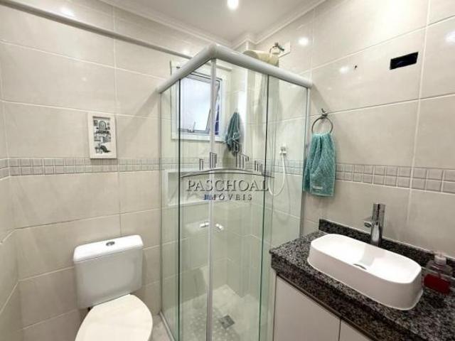 3 QUARTOS SENDO 2 SUITES