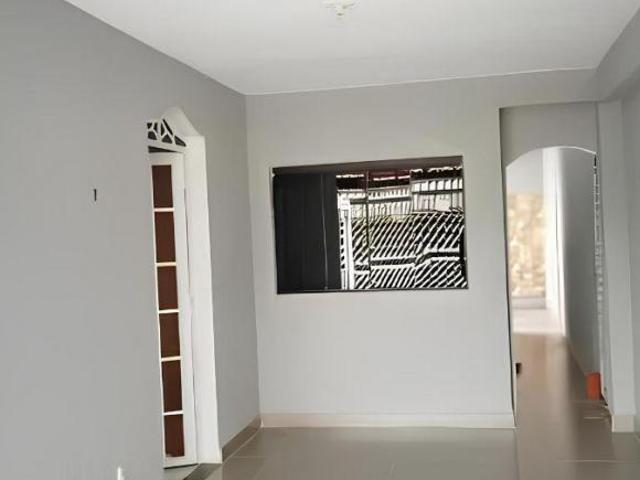 3 quartos suite reformada na laje aceita financiamento QNP 28 Ceilândia Sul
