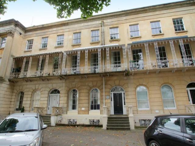 3 Queens Parade, CHELTENHAM GL503BB