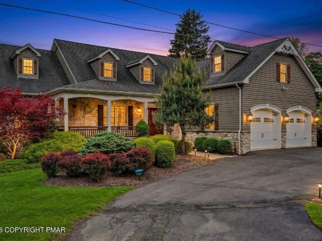 3 Redwood Lane