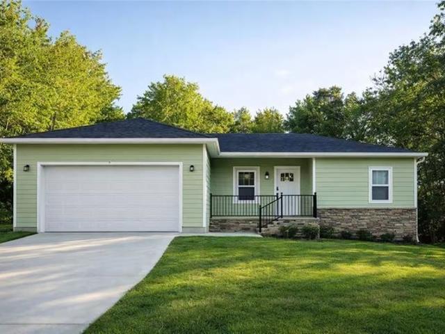 3 Reighton Cir, Bella Vista, AR 72714