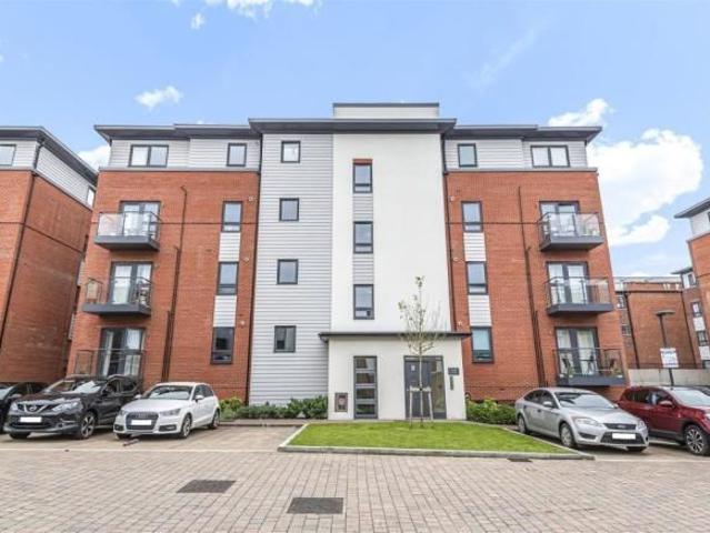 3 Rembrandt Way, Watford WD18, 2 bed property to rent, £1,650 pcm | PrimeLocation