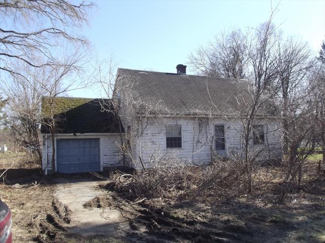 3 Rennie St, Lunenburg, MA 01462 | MLS #73447 | Compass