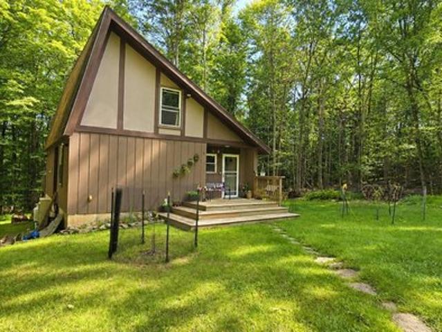 3 Rennison Rd, Grahamsville, NY 12740