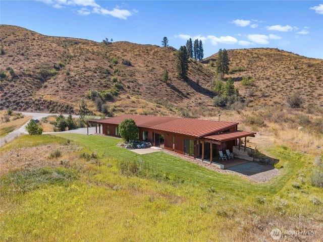 3 Renee Rd, Winthrop, WA 98862