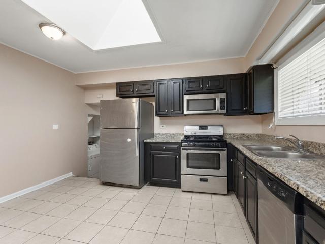 3 revere court