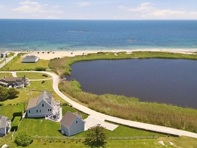 3 Richmond Pond Ln, Westport, MA 02790