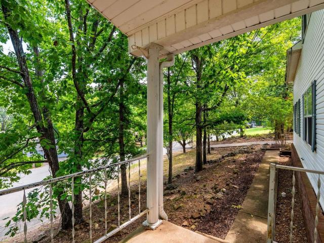 3 Rocky Top Cove