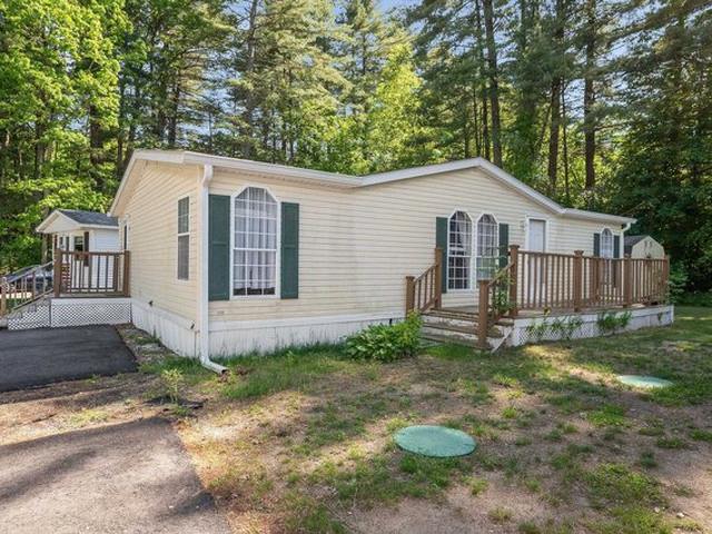 3 Robyn Ct, Litchfield, NH 03052