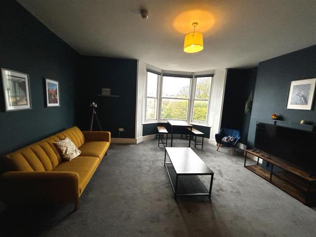 3 room apartment to let