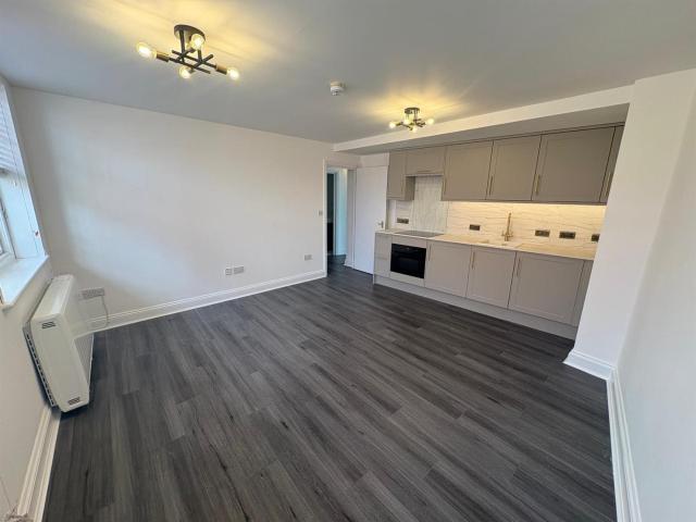 3 room apartment to let