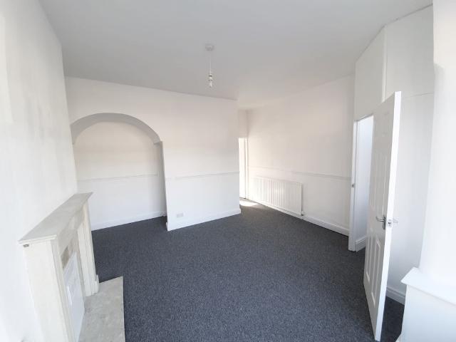 3 room house to let in Morse Street, Burnley, Lancashire, BB10 4LS